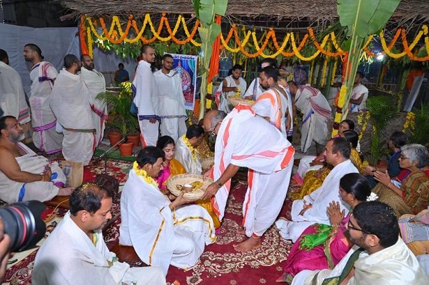 అంగరంగ వైభవంగా అగ్ని మథనము @ కాణిపాకం వినాయక దేవస్థానం - NRI2NRI.Com