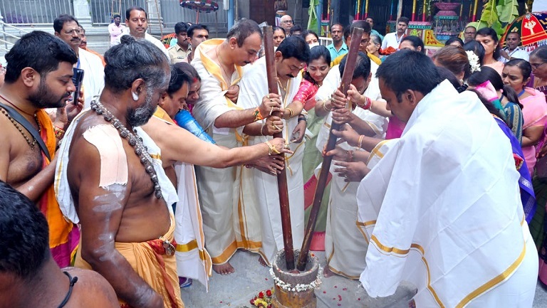 ఆరవ రోజు పూజా కార్యక్రమాలు @ కాణిపాకం వినాయకుని కుంభాభిషేకం - NRI2NRI.Com