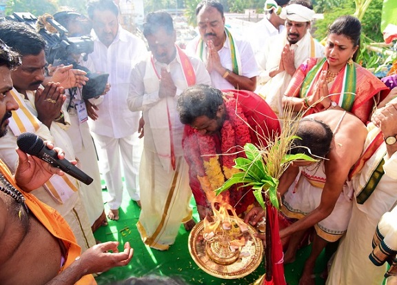 వెయ్యేళ్ళు చెక్కు చెదర కుండా కాణిపాకం వినాయకుని గుడి పునర్నిర్మాణం ...