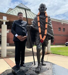Telangana IT Minister paid floral tributes to Dr. Martin Luther King Jr ...