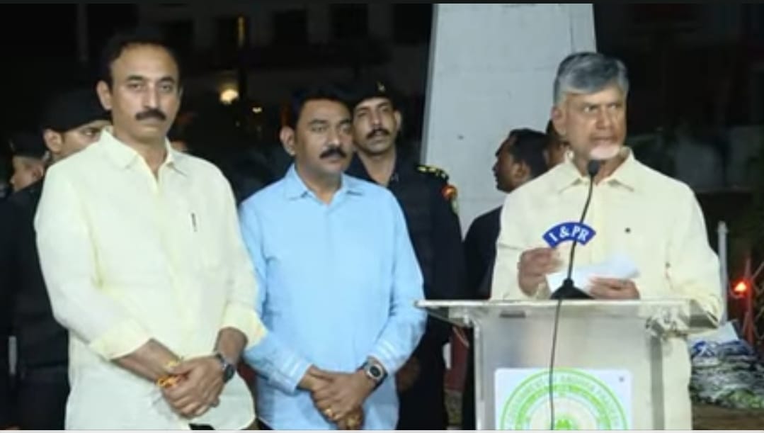 శ్రీనివాస్ గుత్తికొండ దాతృత్వం; వరద బాధితుల సహాయార్ధం కోటి విరాళం ...