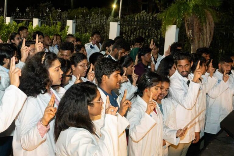 St. Martinus University Celebrates White Coat Ceremony at Schottegatweg ...